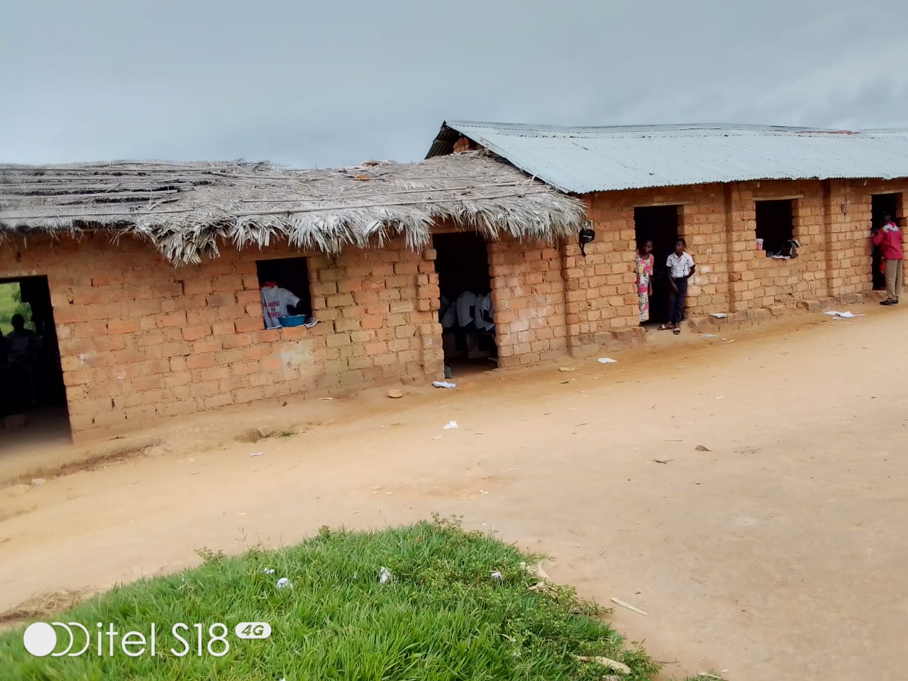 Linscott For DR Congo Fund Supporting Schools, Hospitals